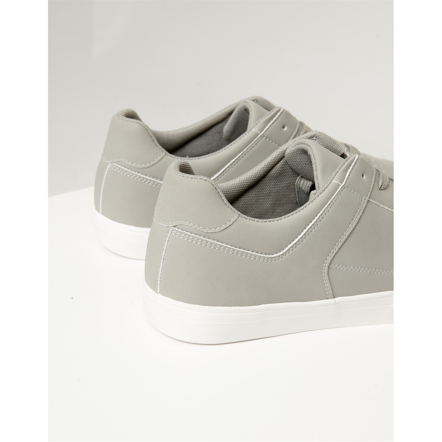 Threadbare | Men's Austin Casual Low-Top Trainers | Casual Trainers ...