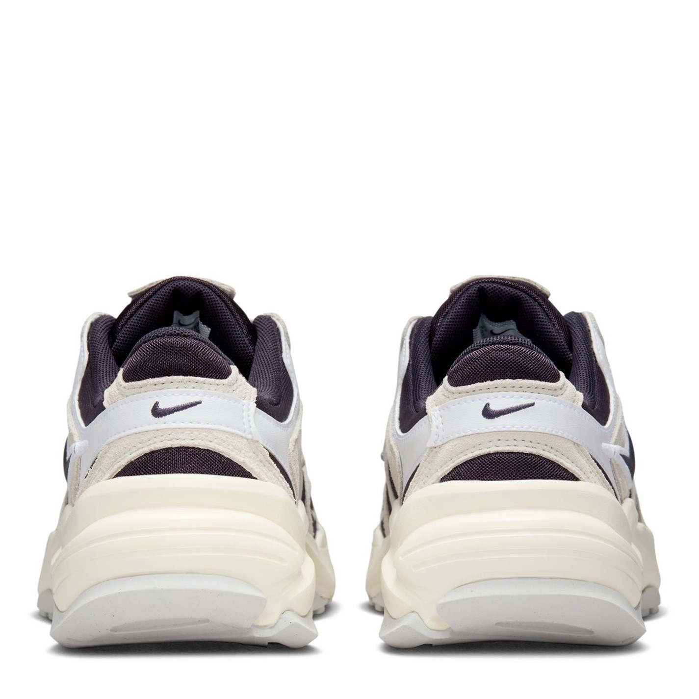 Nike | AL8 | Runners | SportsDirect.com