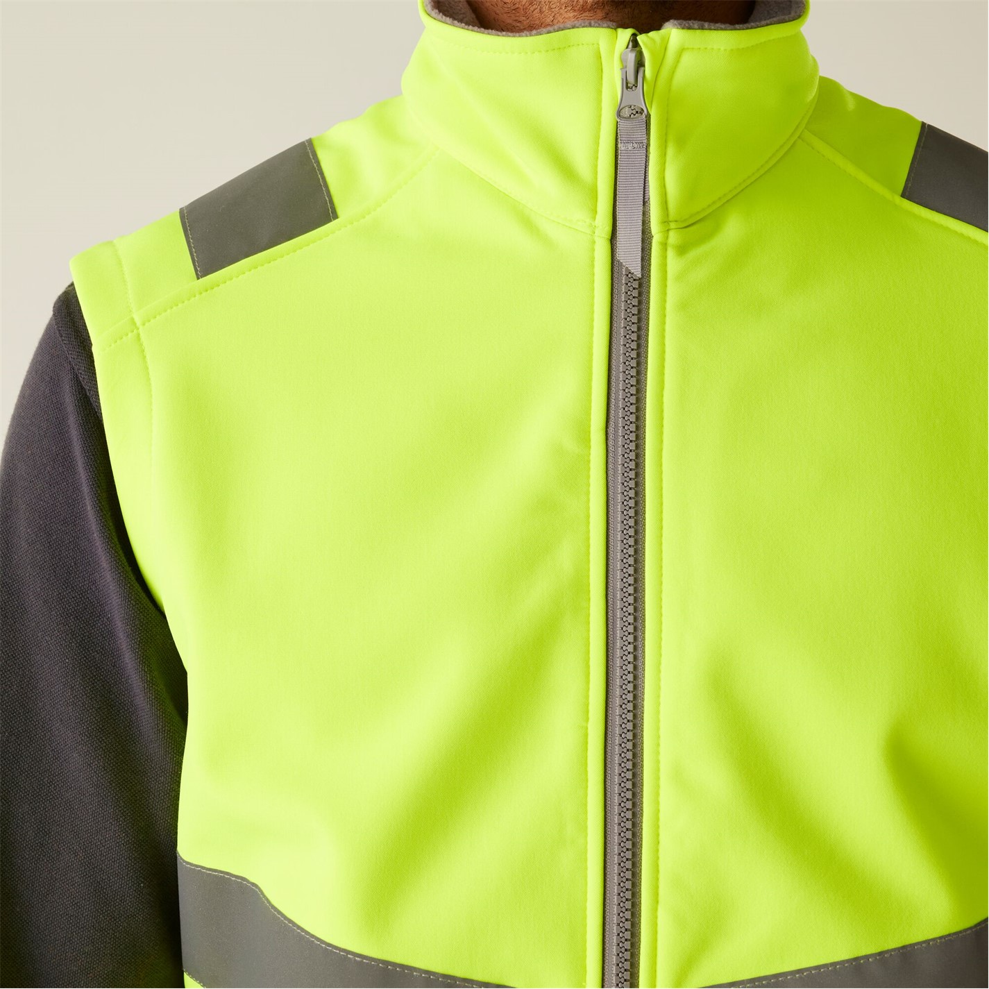 Regatta | Mens Hi-Vis Pro Contract Ablaze Softshell Bodywar | Hi-Vis ...
