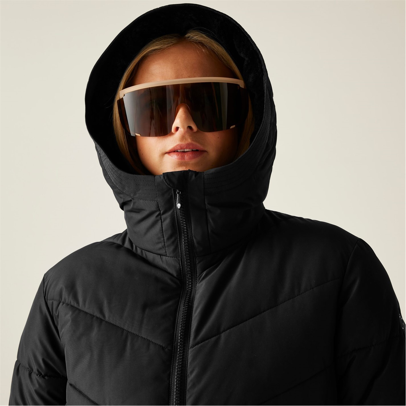 Dare 2b | Women's Striking V ARED 15/15 High Warmth Padding Swarovski ...