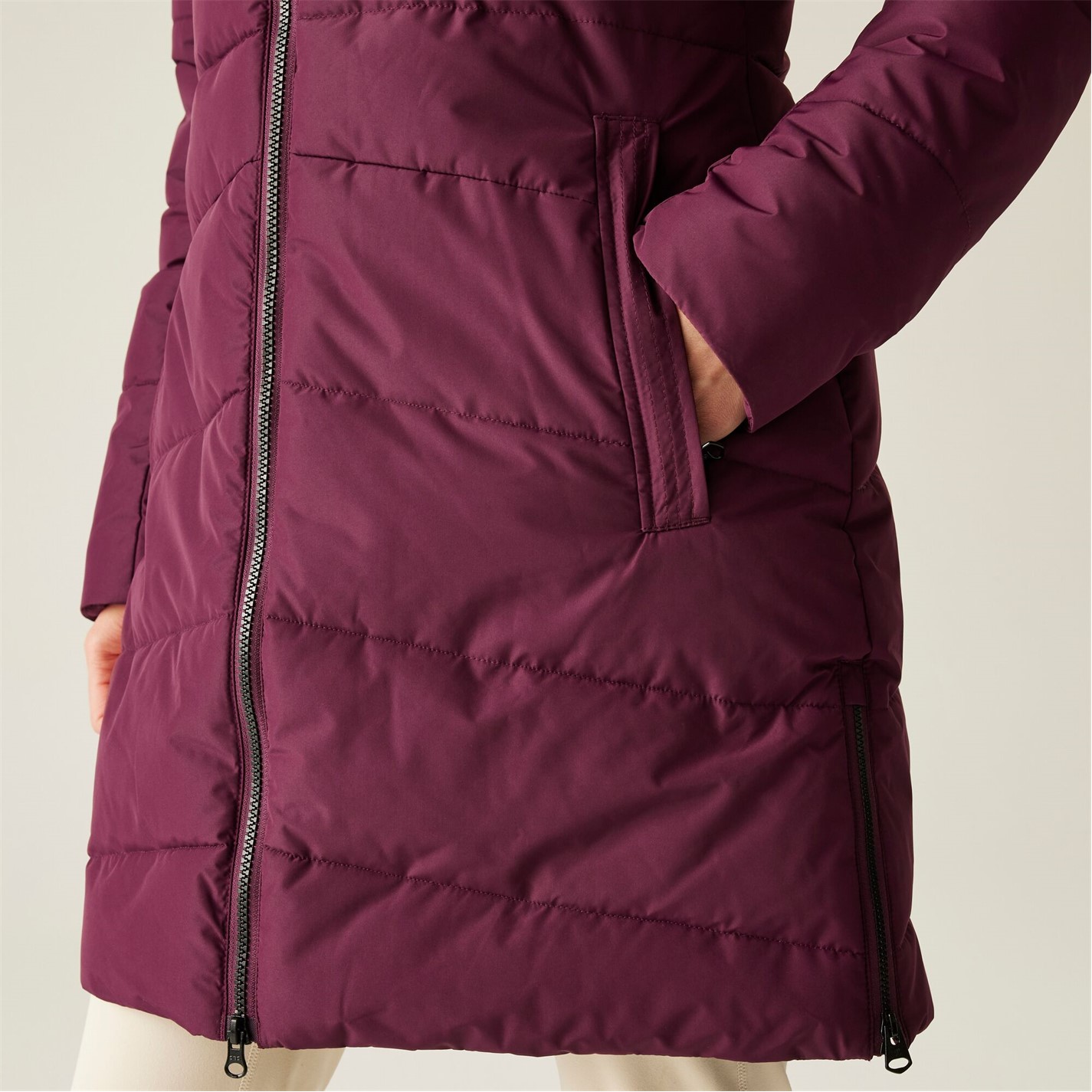 Dare 2b | Women's Striking V ARED 15/15 High Warmth Padding Swarovski ...