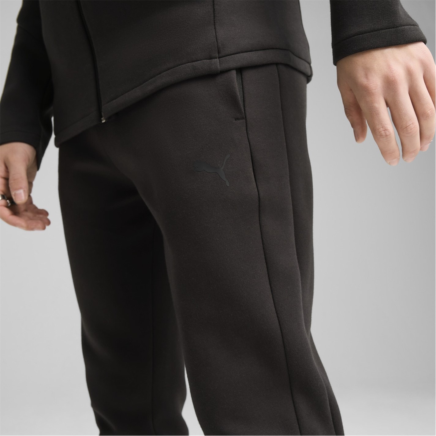 Puma | Men's Evostripe Core Fleece Joggers | Closed Hem Fleece Jogging ...