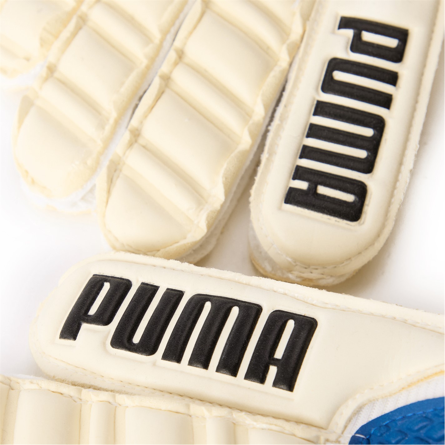 Puma | Puma King Glove (Gk) Unisex Adults | White | SportsDirect.com