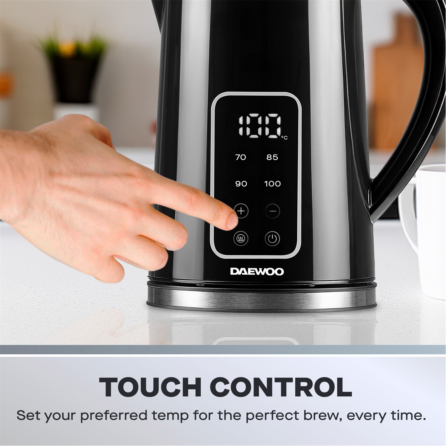 Daewoo Electricals | 1.7L Black Digital Kettle | Black | SportsDirect.com